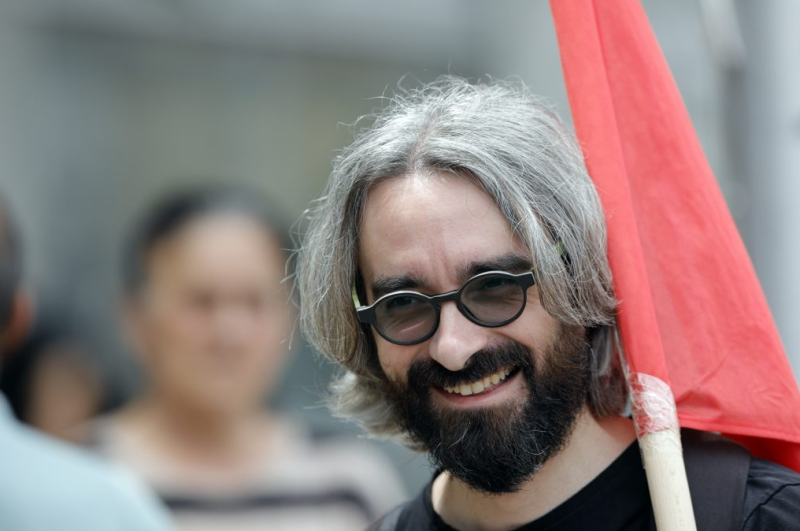 Димитар Апасиев се „пофали“ со казна од безбеден град на социјалните ...